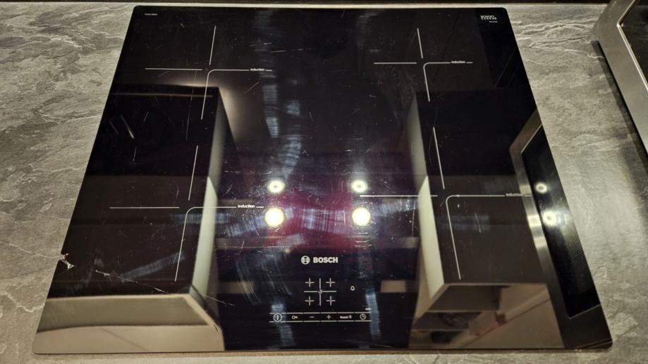 Bosch PUE611BB2E indukcija s oštećenim staklom - potpuno ispravna