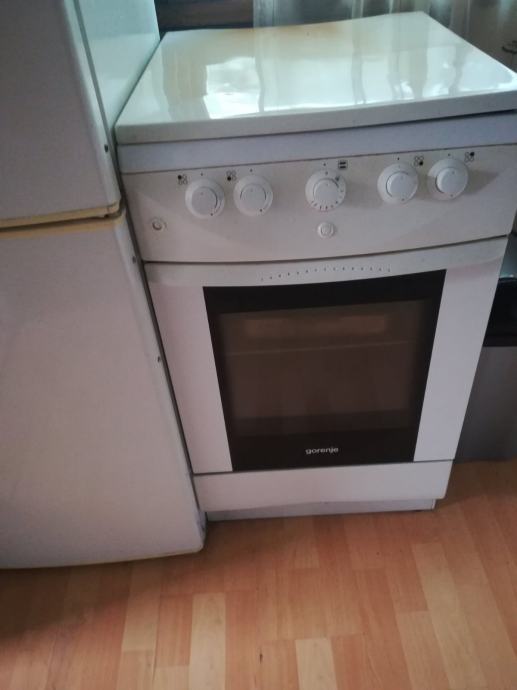 ŠTEDNJAK NA PLIN GORENJE SA 4 RINGLE + PLINSKA PECNICA,ko NOVO!!