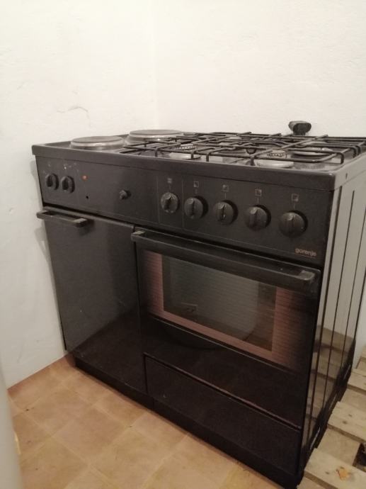 ŠTEDNJAK NA PLIN I STRUJU