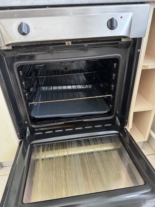 Ugradbena pecnica Candy