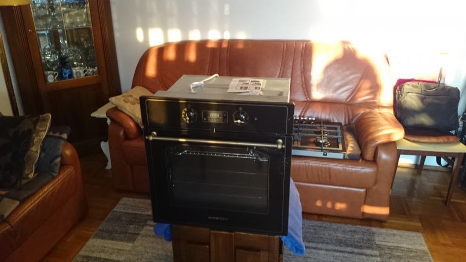 Ugradbena pećnica Gorenje Retro sa plinskom ugradbenom pločom i napa
