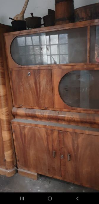 ANTIKVITET !! Starinska velika drvena vitrina / regal / ormar,, krevet