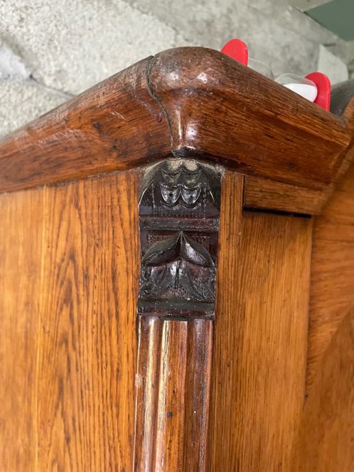 Hrastov ormar/ puno drvo