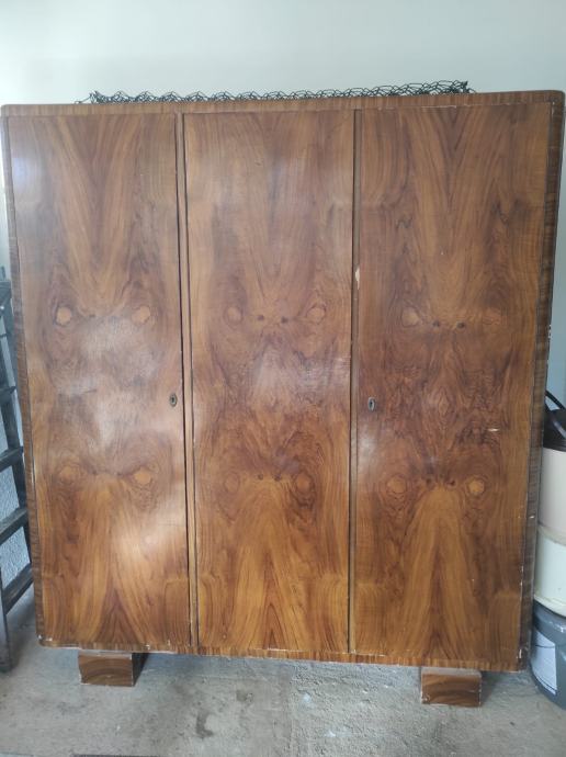 ormar starinski-antikni