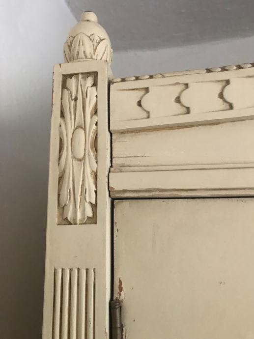 Ormar, stilski, trokrilni s ogledalom, samostojeći