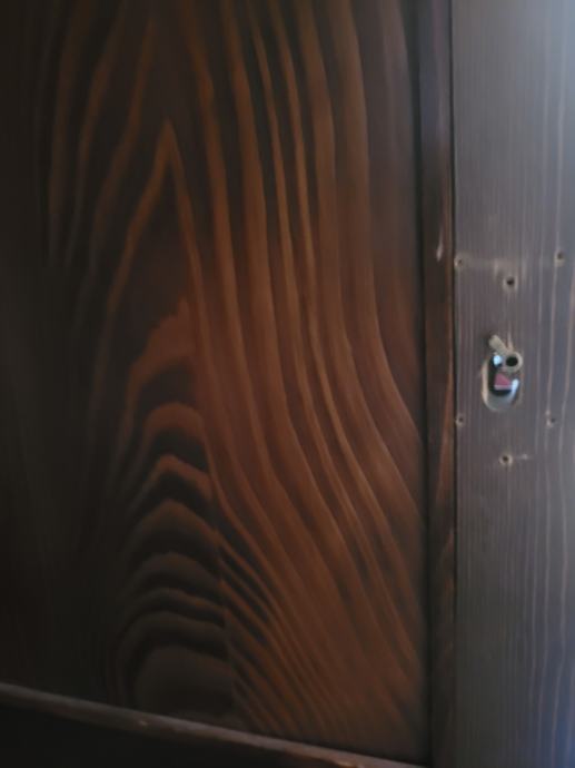 Prekrasan stari ormar