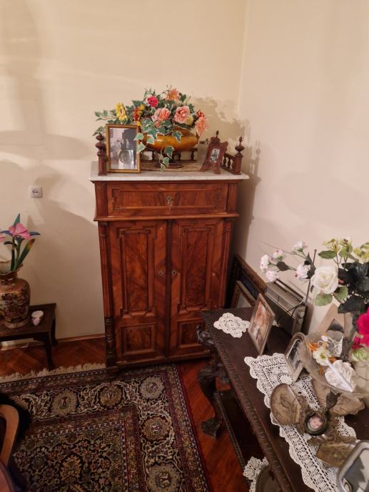 Secesijski kancelarijski ormar