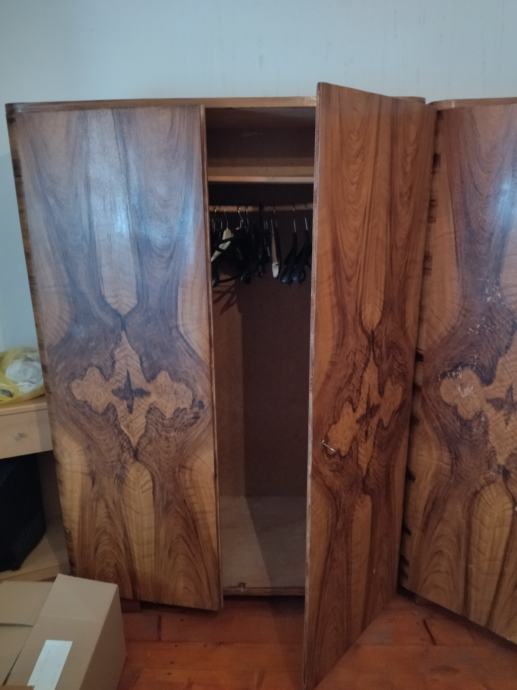 Spavaća soba - drvo orah - starina