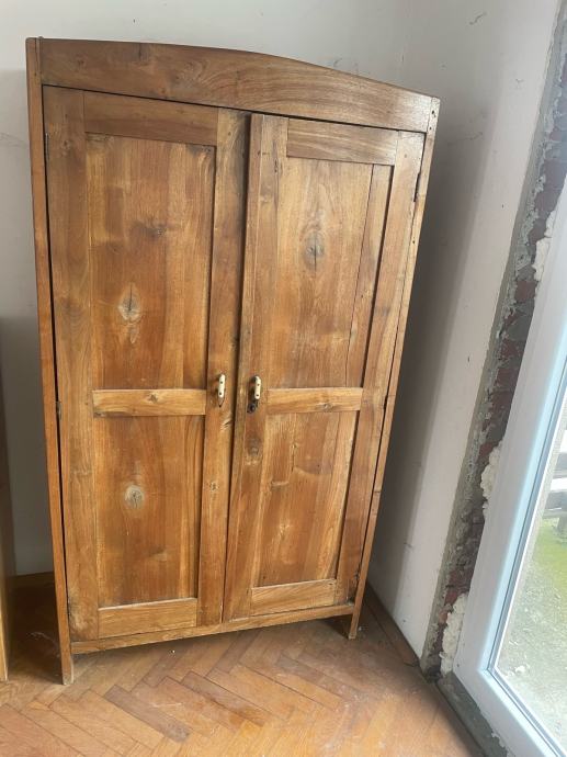Starinski ormar 80 godina star 2 komada