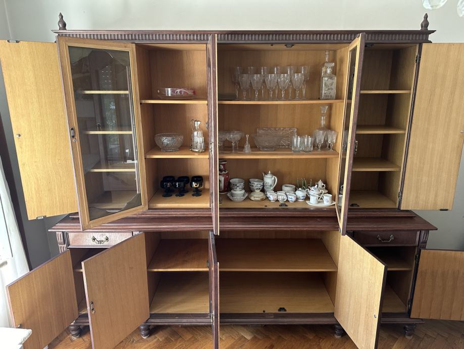 Stilska dvodijelna komoda od punog drva