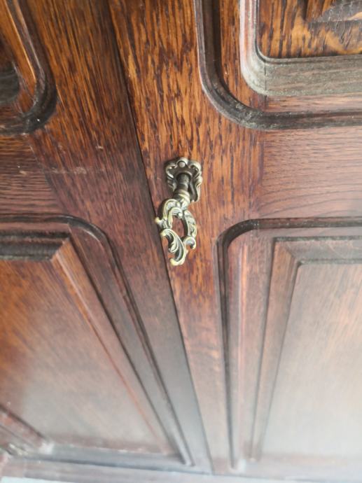 Vintage ormar drveni