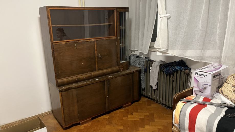 Vitrina i ormar iz cca 1966. god, prodajem