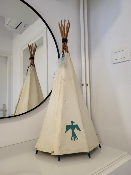 Stolna lampa Indijanski šator Teepee lamp Kazimir