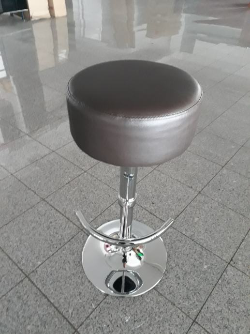 Barski stolici novo