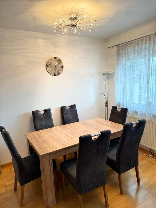 Blagovaonski stol i stolice