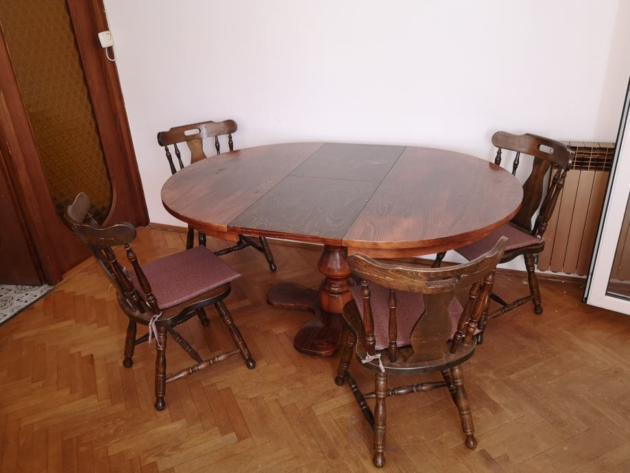 Okrugli stol na razvlačenje+4 stolice puno drvo