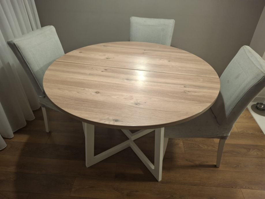 Produzivi okrugli stol i 6 stolica