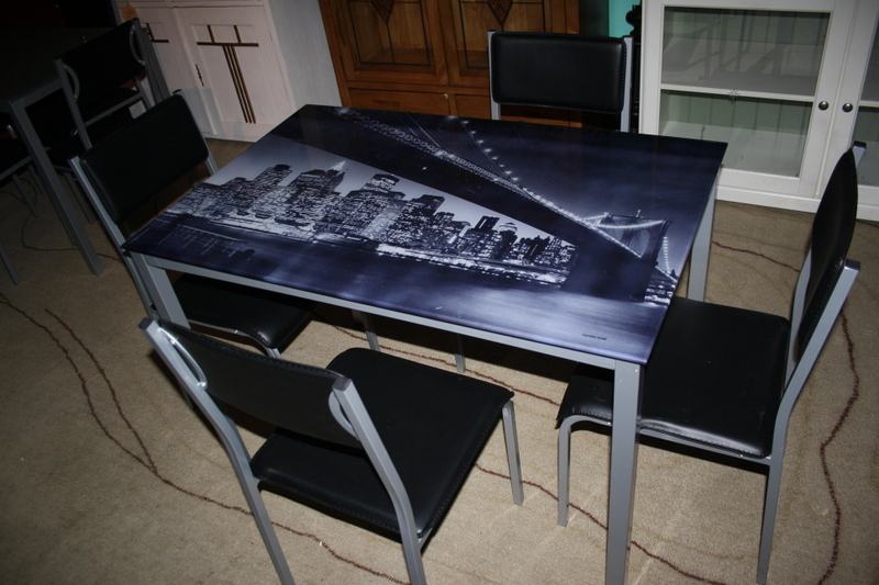 Stakleni stol foto + 4 stolice ***NOVO***