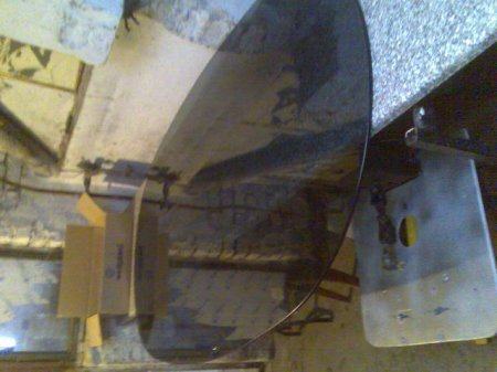 STOL STAKLENI prodajem ili mijenjam