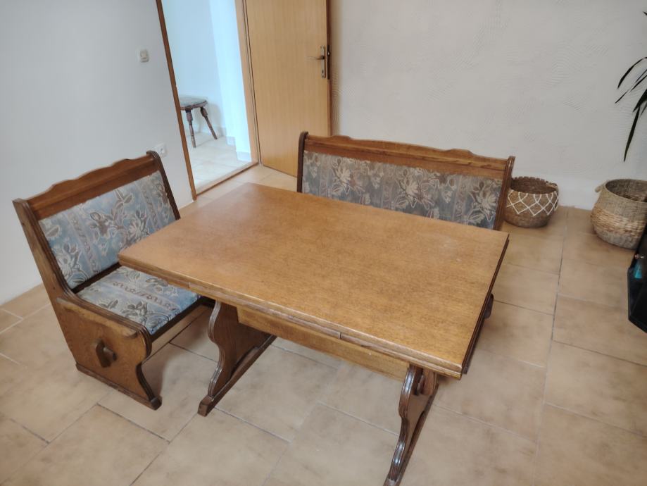 Stol i klupe za blagovaonicu