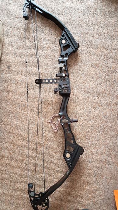 Mathews Apex 7 složeni luk
