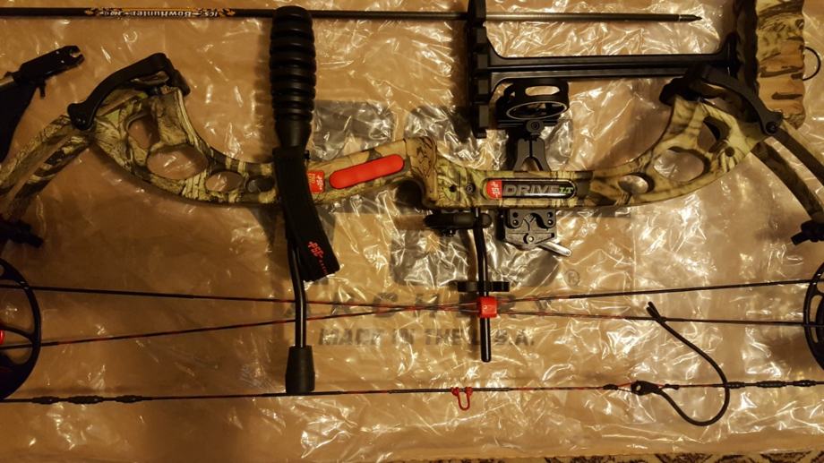 PSE Drive LT Pro series složeni (compound) luk-komplet field ready