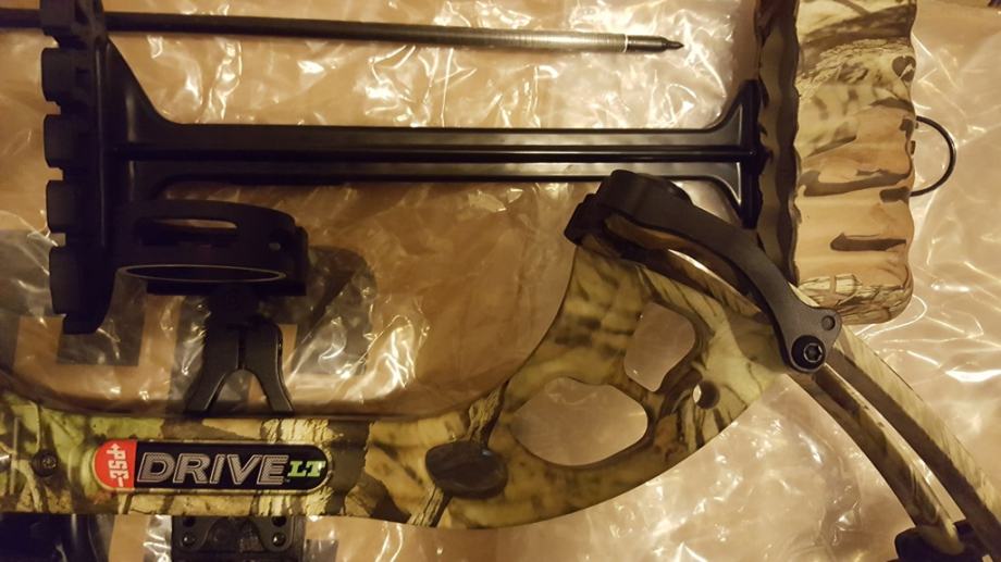 PSE Drive LT Pro series složeni (compound) luk-komplet field ready