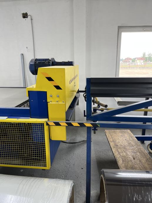 MAŠINA ZA TRAPEZNI LIM TR 14