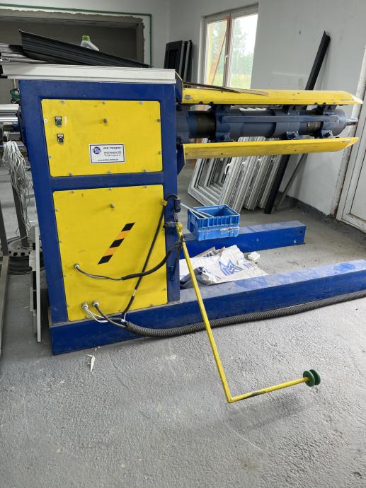 MAŠINA ZA TRAPEZNI LIM TR 14