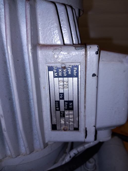 Alat za falcanje stoječeg limarskog falca