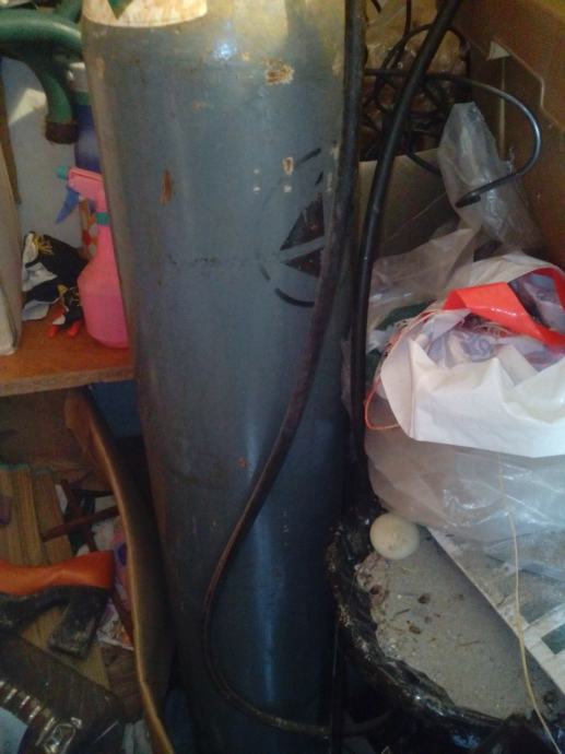 boca za helij za punjenje balona i manometri messer