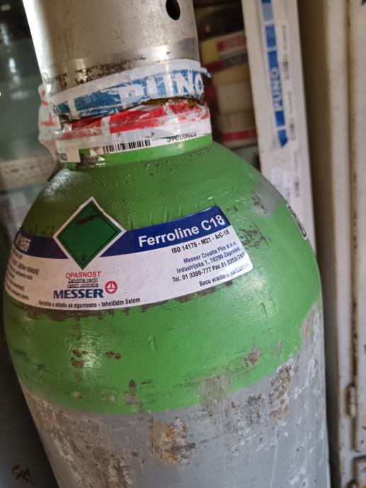 Boce Argona i Ferroline C18