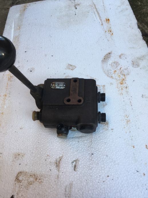 RAZVODNIK hidraulični NOVO