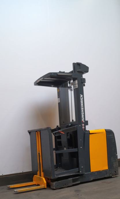 Forklift order picker Jungheinrich EKS210