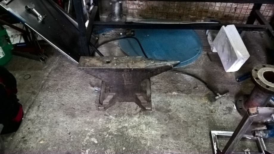 Kovacki nakovanj 100kg