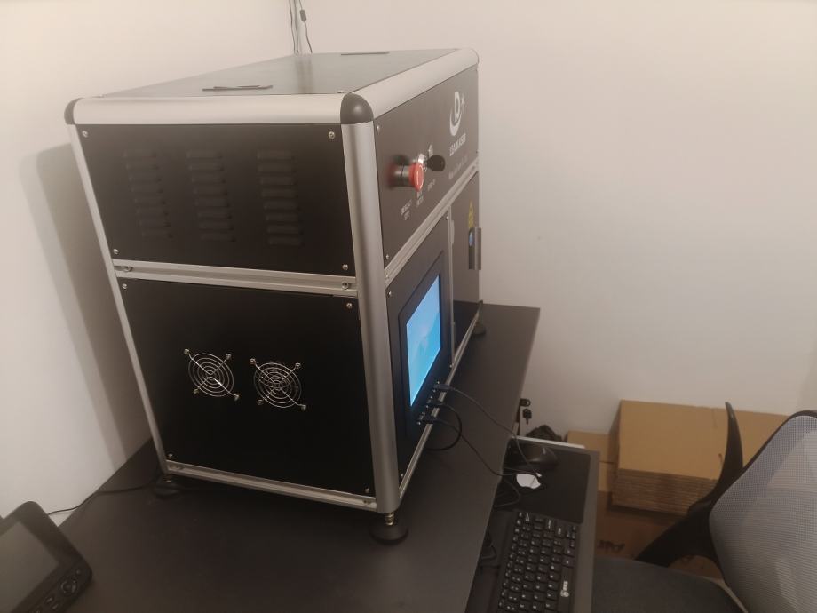 Laserski Graver u Kristalu (Model: LD-EG-605A)