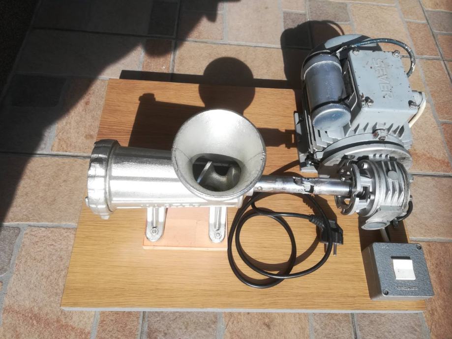 Mašina za mljevenje mesa