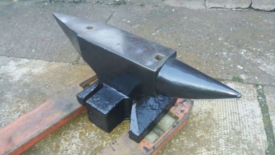 Nakovanj kovački profesionalni 148 kg