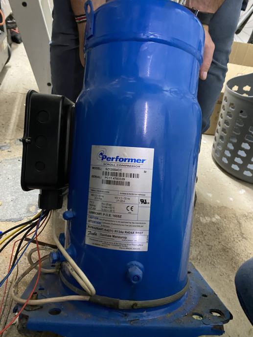 Performer scroll compressor