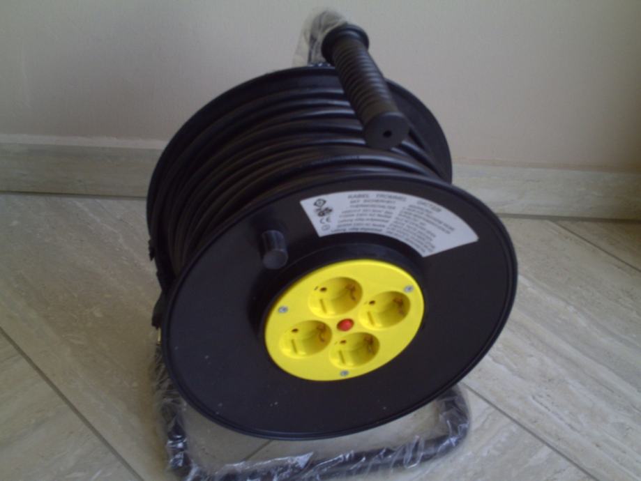 Produžni kabel 50 m na kolutu