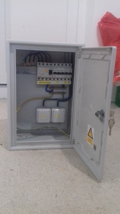 Razvodni ormar gradilišta (privremeni ormarić za struju)