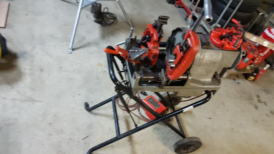 RIDGID 1233 , strojna nareznica do 3