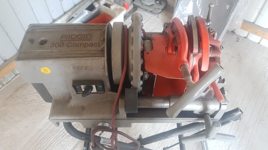RIDGID 300 COMPACT ELEKTRIČNA NAREZNICA