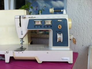 šivaća mašina singer 764