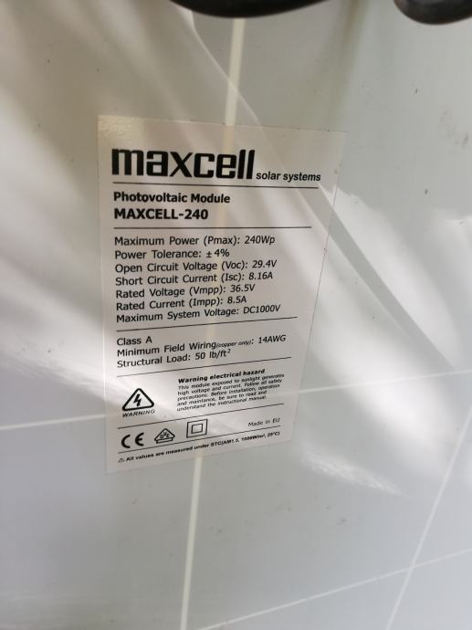 Solarni paneli, regulator, akumulatori