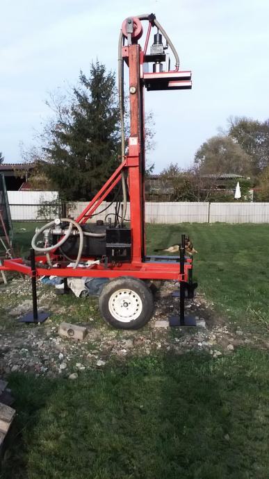 Stroj za busenje bunara