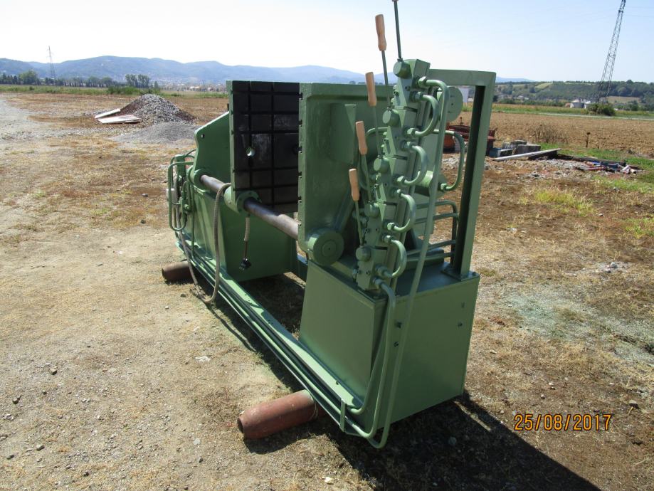 Stroj za lijevanje u kokile