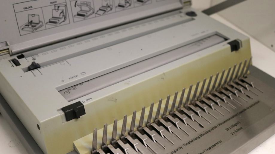 Stroj za uvez Ibico Ibimaster 400