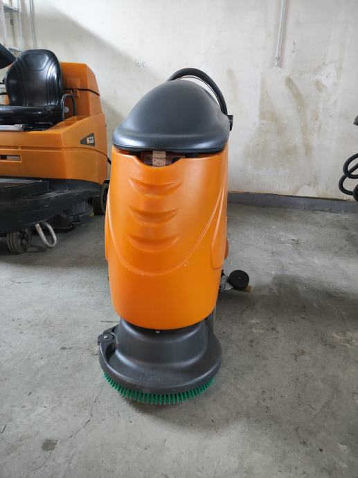 TASKI Swingo 755B(27) stroj za pranje,čišćenje i usisavanje podova