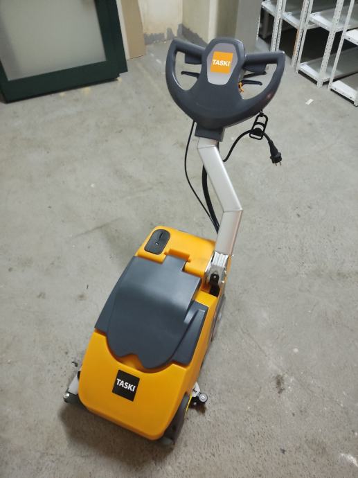 Taski swingo350 stroj za pranje , čišćenje i usisavanje podova